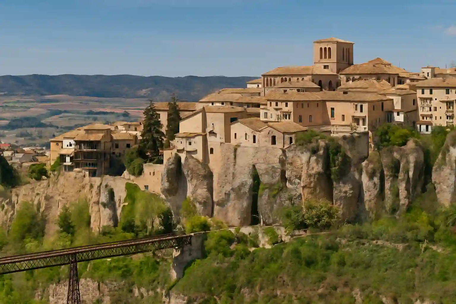 Madrid Day Trip – Cuenca & Hanging Houses (Travel Guide & Tours)